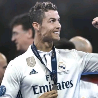 @Ronaldo- @ronaldo_siiiii TikTok 分析|プロフィール、動画、ハッシュタグ | Exolyt